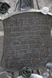 Grete Rehor | Rote Spuren